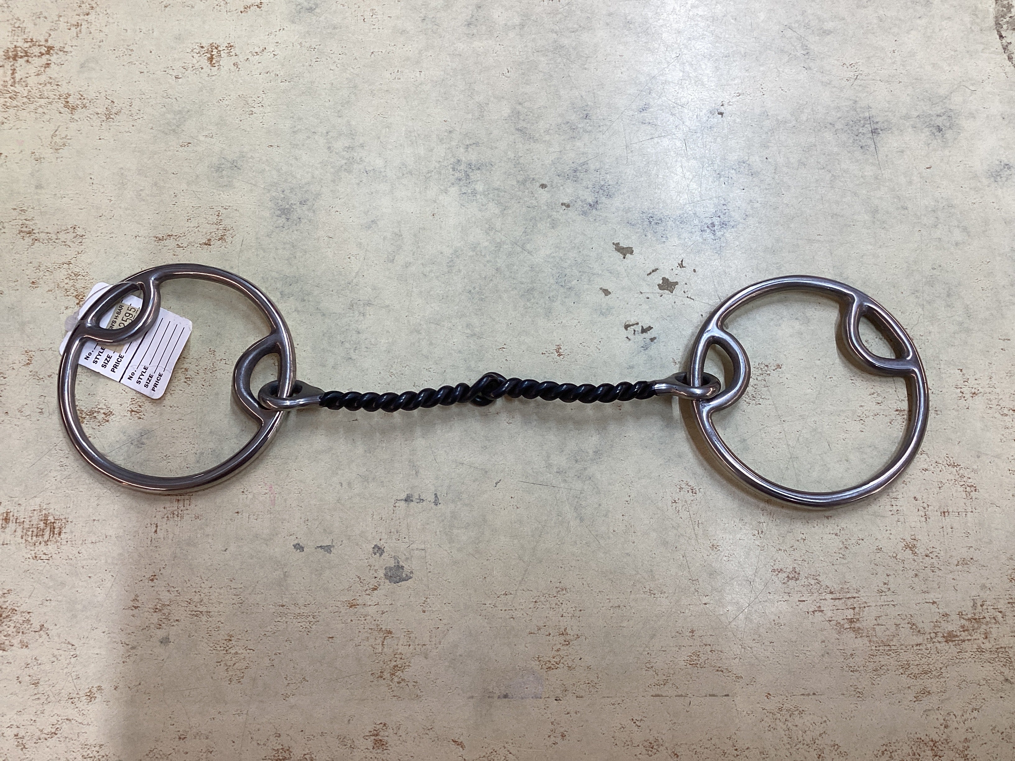 Locked O Ring Twisted Wire Snaffle Bit – Blondie’s Western Wear & Tack, LLC